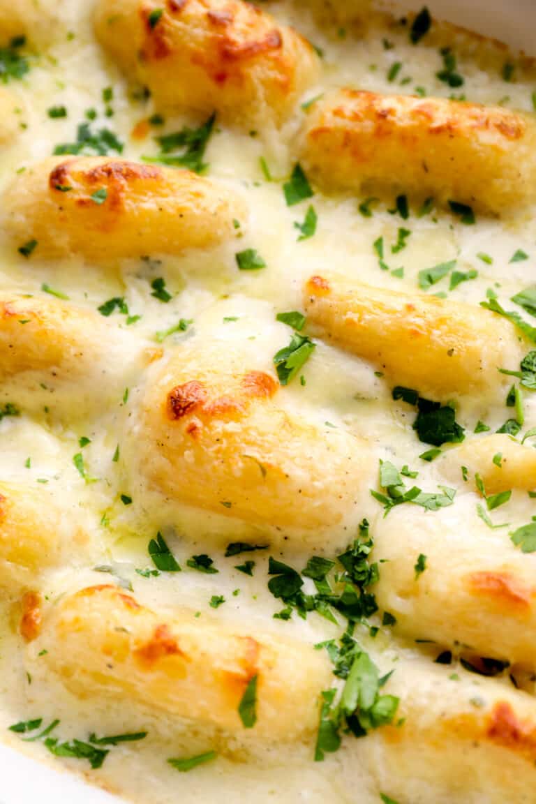Chicken Alfredo Stuffed Shells Recipe - Easy Chicken Recipes