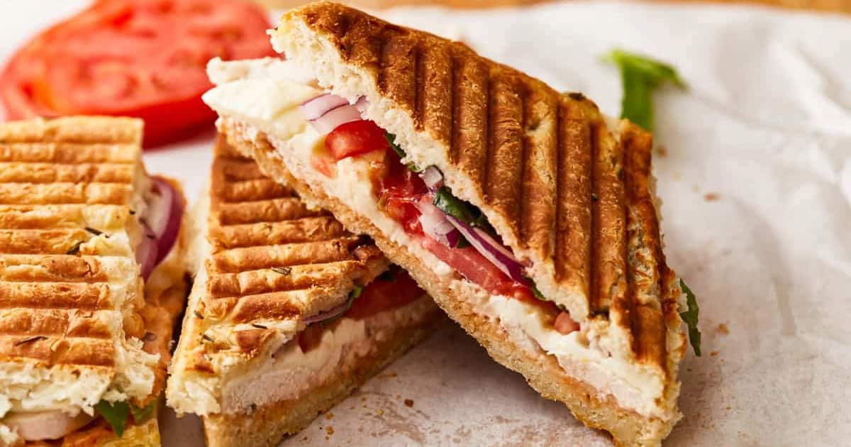 Toasted Frontega Chicken Recipe (Panera Bread Copycat) - Easy Chicken ...