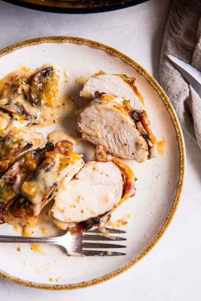Alice Springs Chicken Recipe (Outback Copycat) - Easy Chicken Recipes