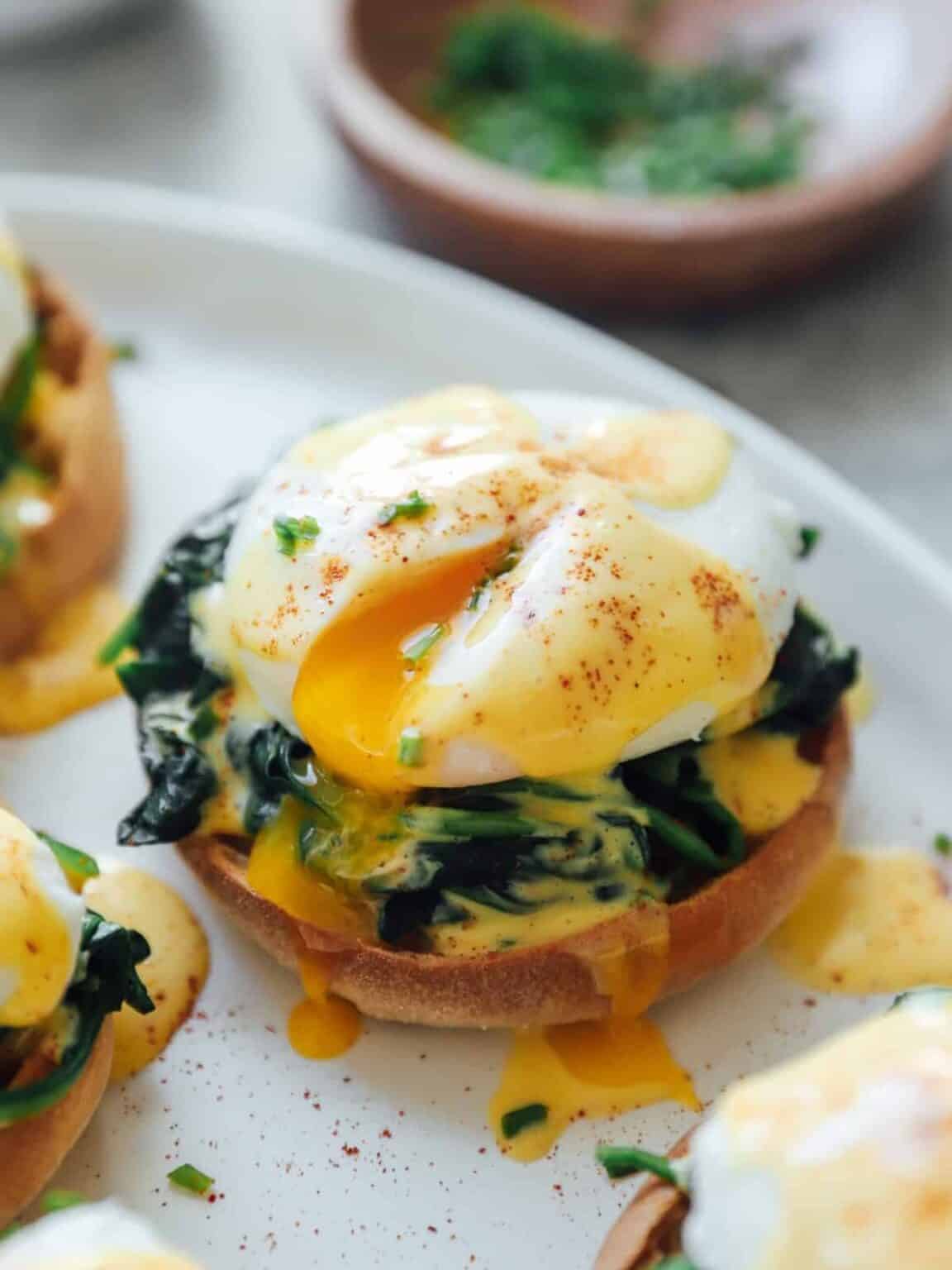 Eggs Benedict Florentine Recipe - Easy Chicken Recipes