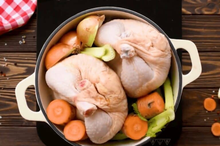 How to Make Chicken Broth from Scratch! - Easy Chicken Recipes