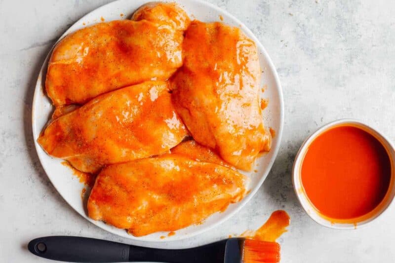 Buffalo Chicken Recipe (Grilled or Baked) - Easy Chicken Recipes