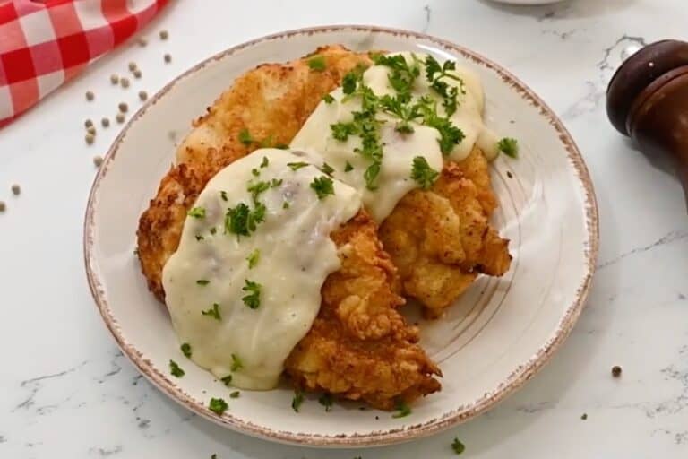 Chicken Fried Chicken and Gravy Recipe - Easy Chicken Recipes