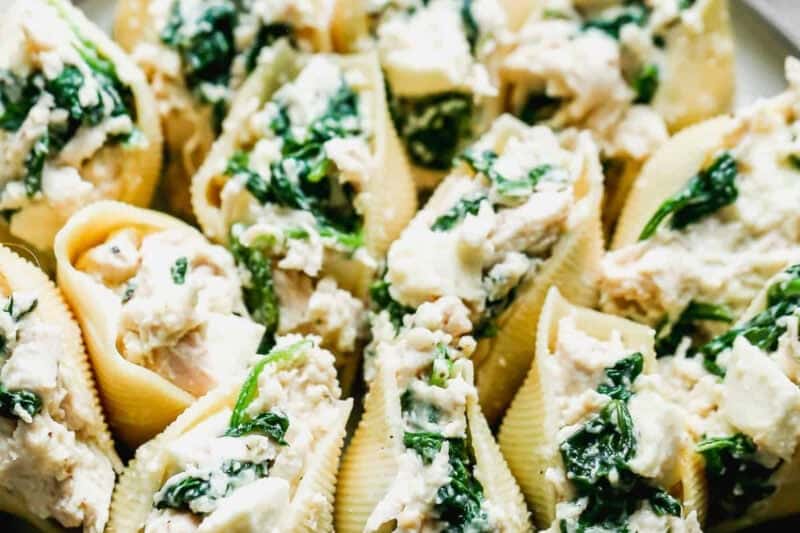 Chicken Stuffed Shells with Spinach and Ricotta - Easy Chicken Recipes